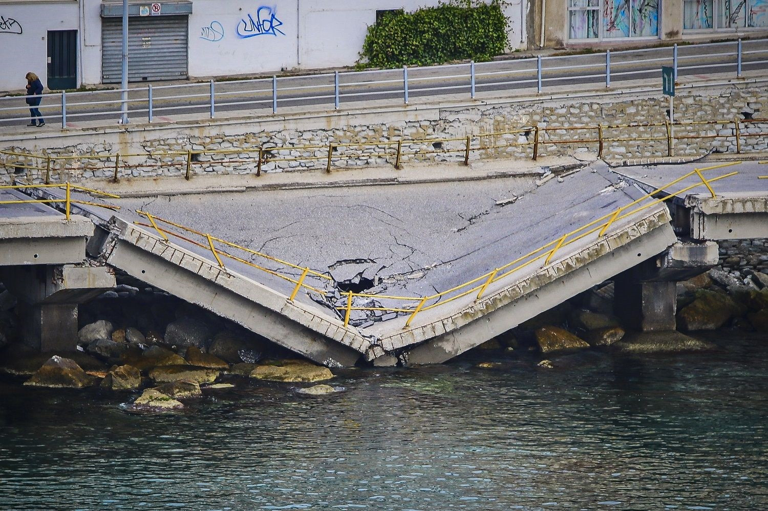Ομάδα Εργασίας ΤΕΕ/ΤΚΜ: Η φθορά του χρόνου απειλεί οδικές γέφυρες ...